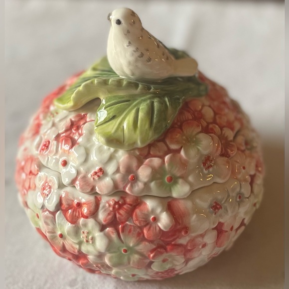 Edie Rose Home | Accents | Edie Rose Home Hydrangea Collection Ceramic ...